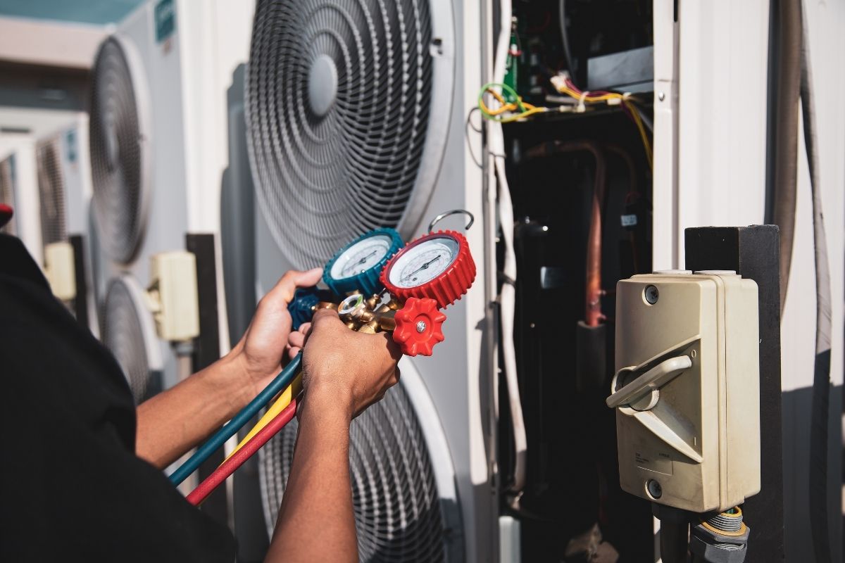 Radiant Cooling Systems vs Traditional HVAC Systems